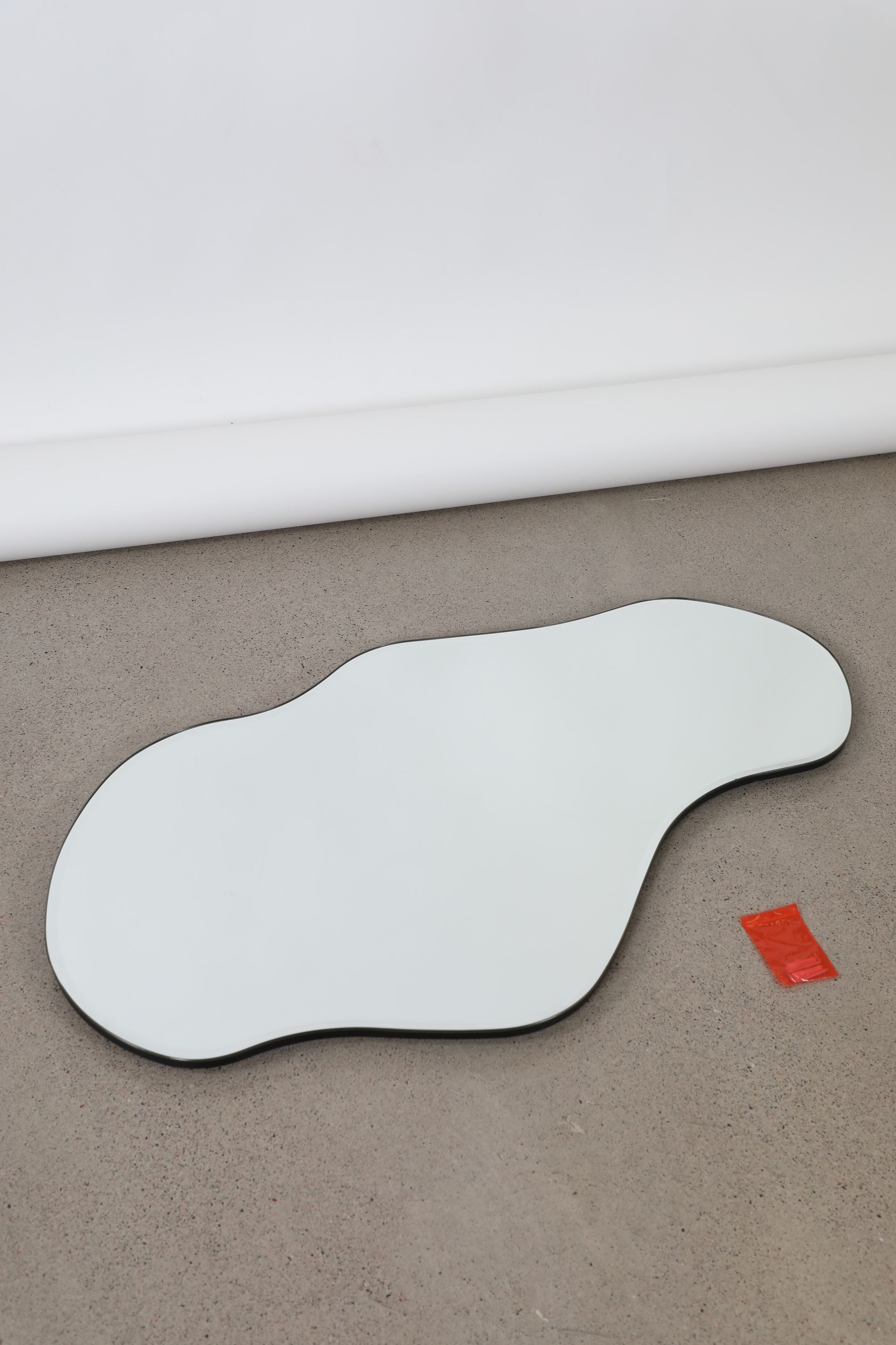 Pond mirror, large, dark chrome | Franckly