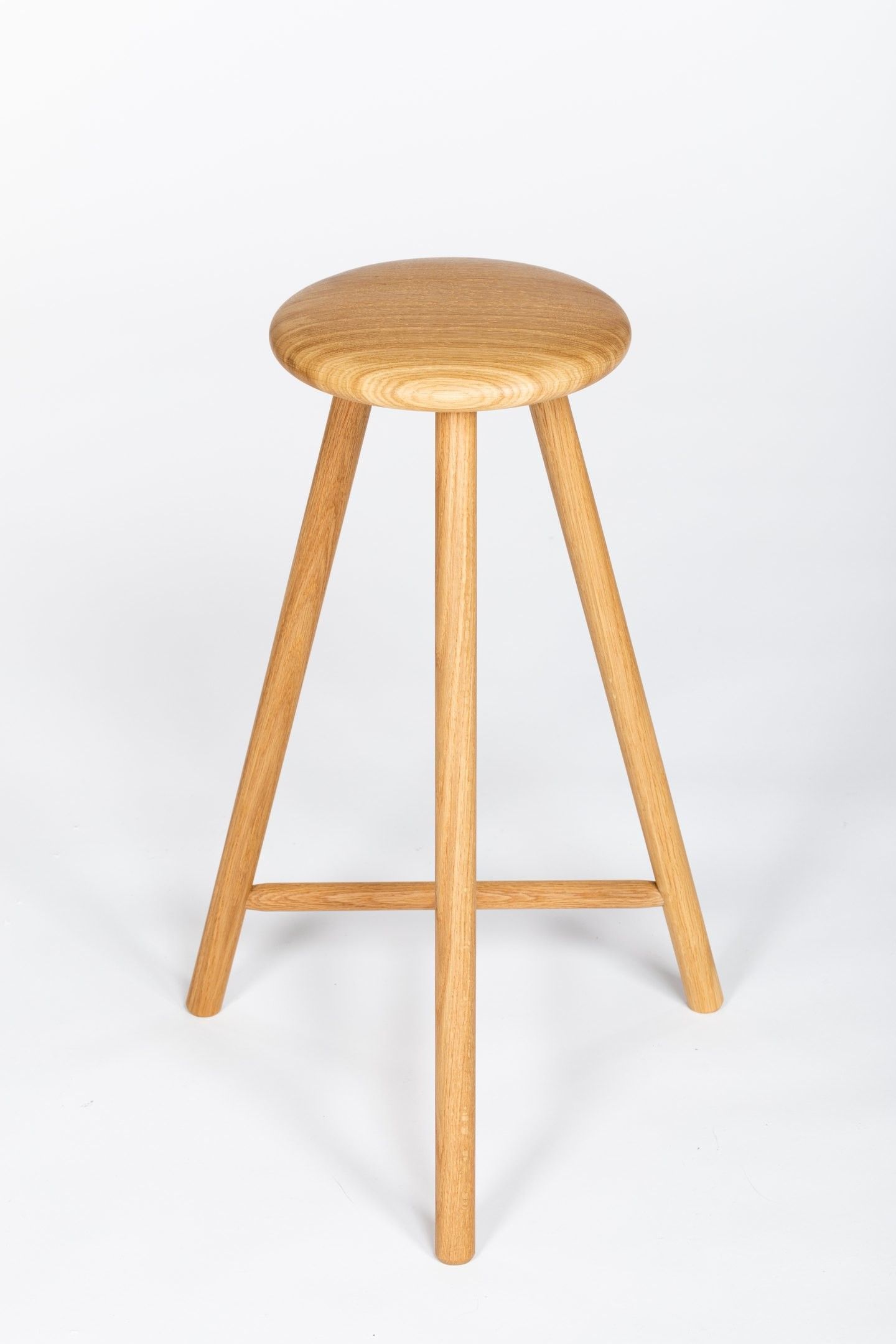 Perch bar stool 63 cm, oak | Franckly
