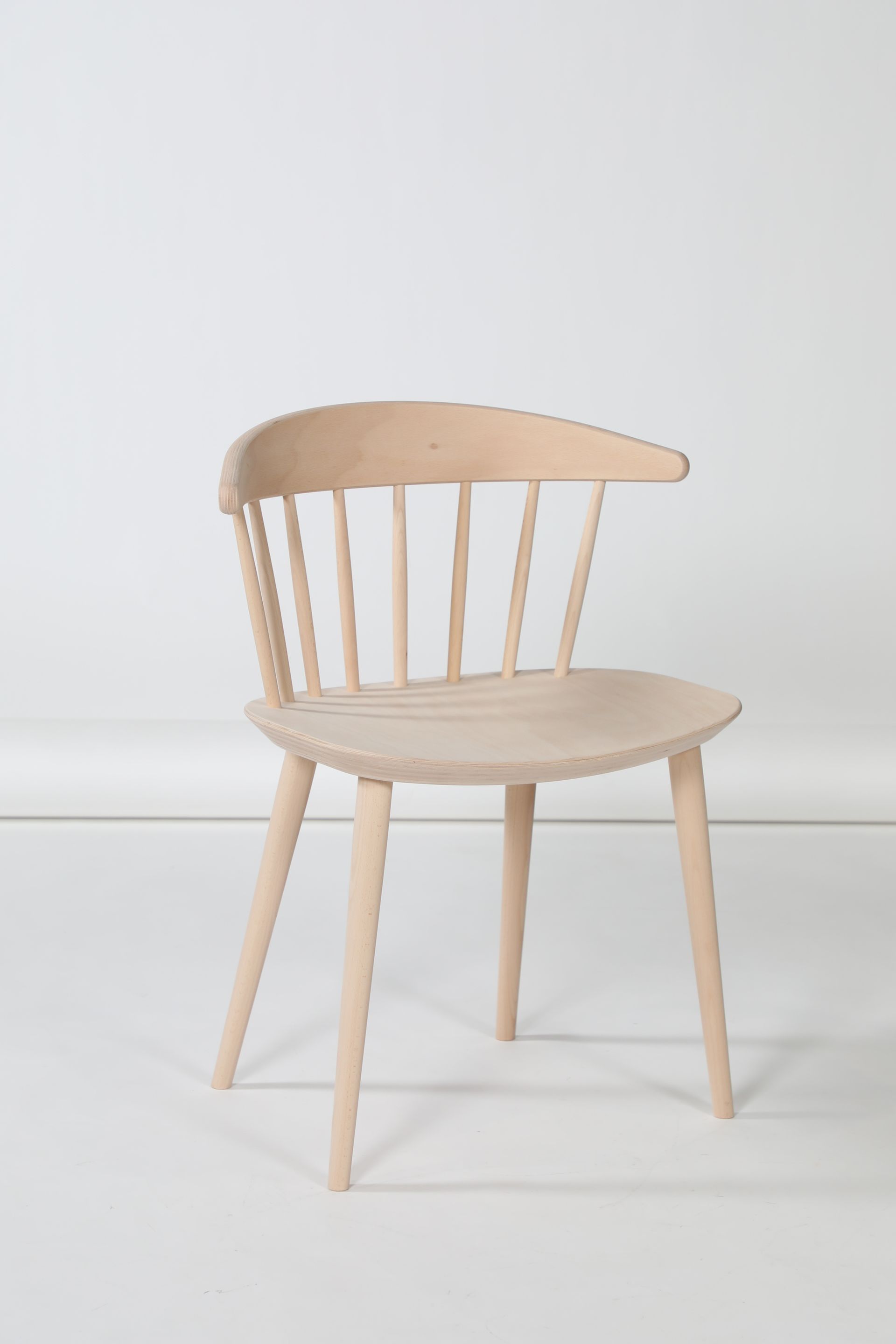 J104 chair, beech | Franckly