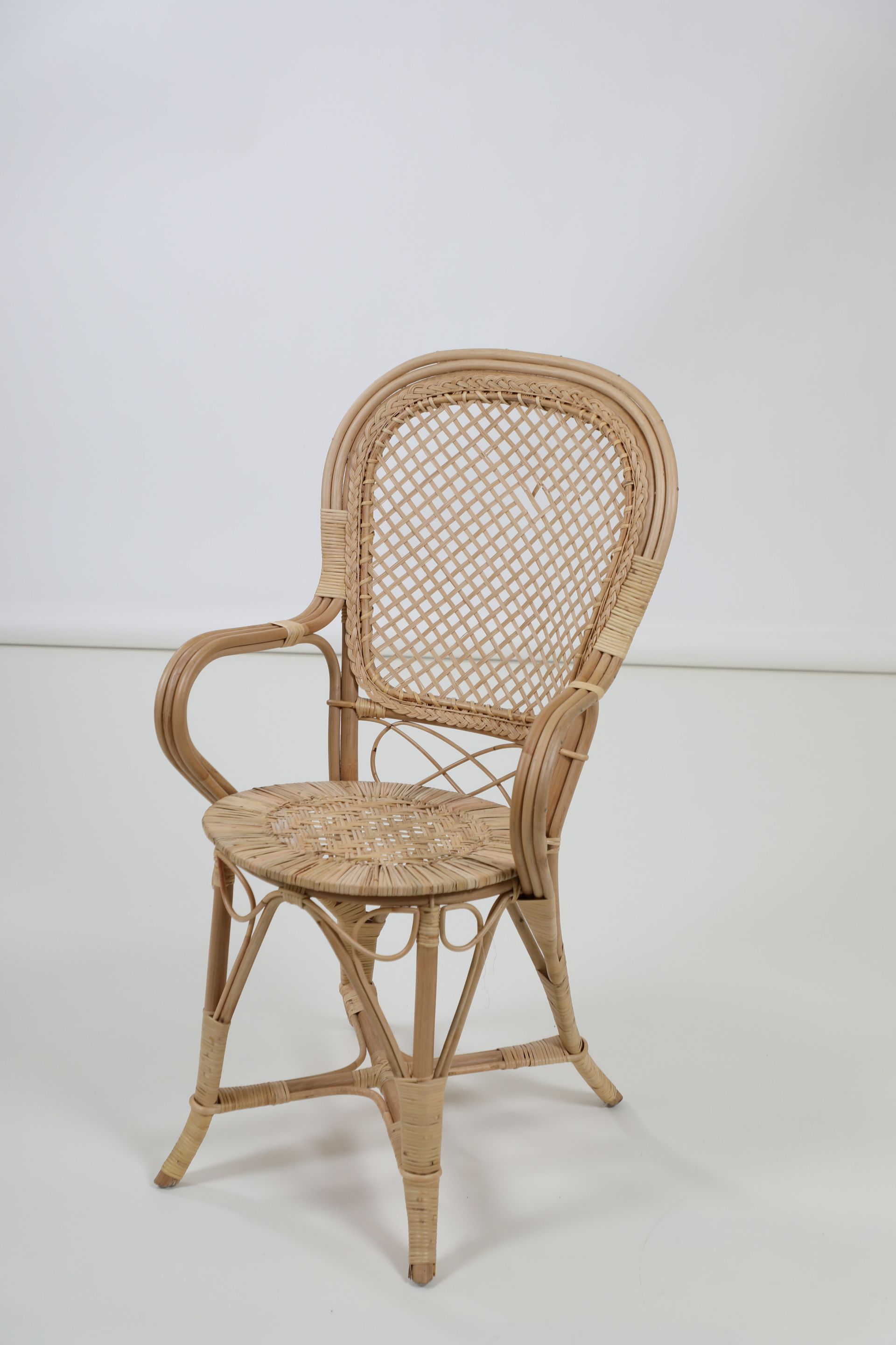 Fleur chair with armrests, natural rattan | Franckly