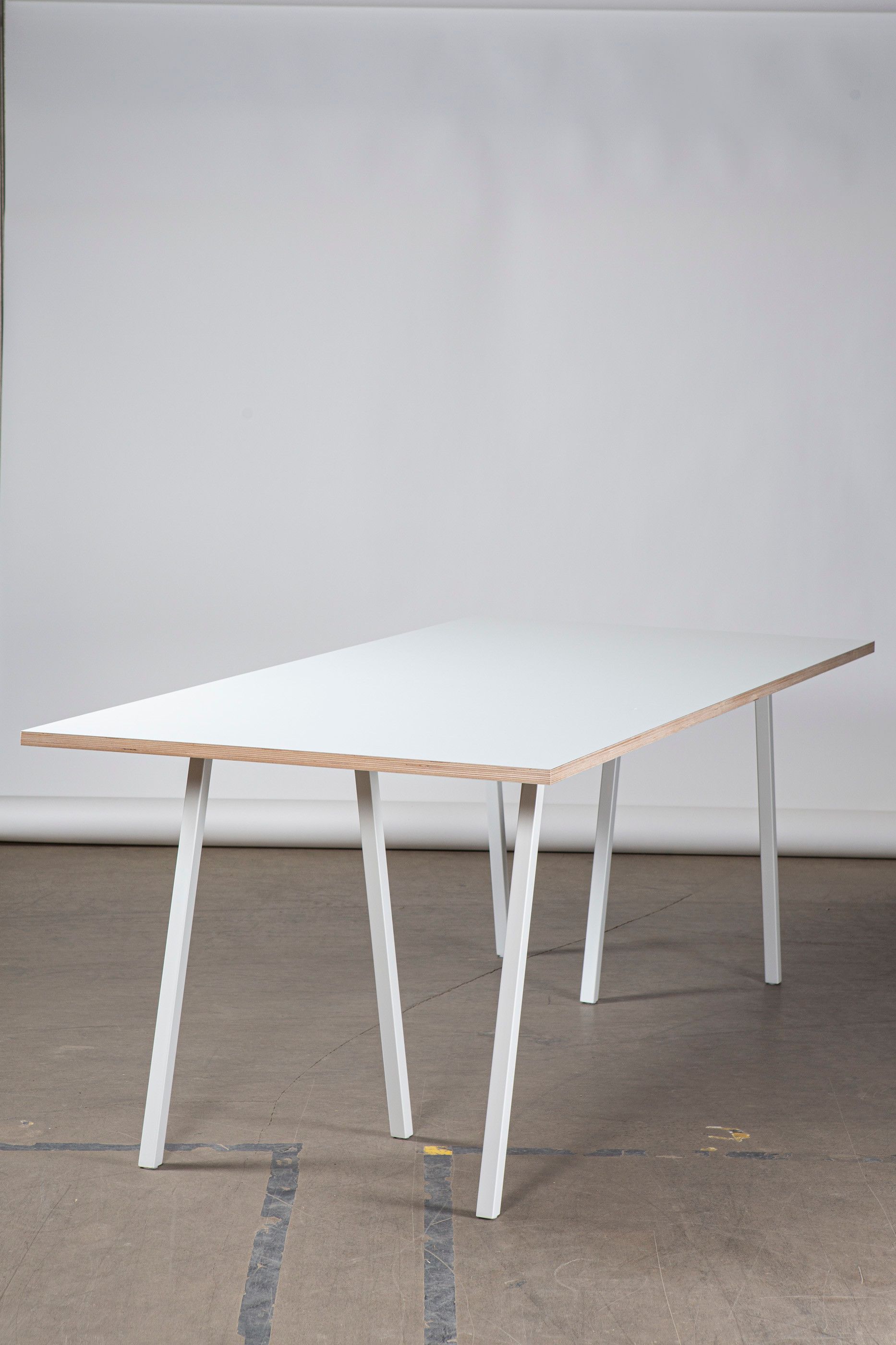 Loop Stand table 200 cm, white | Franckly