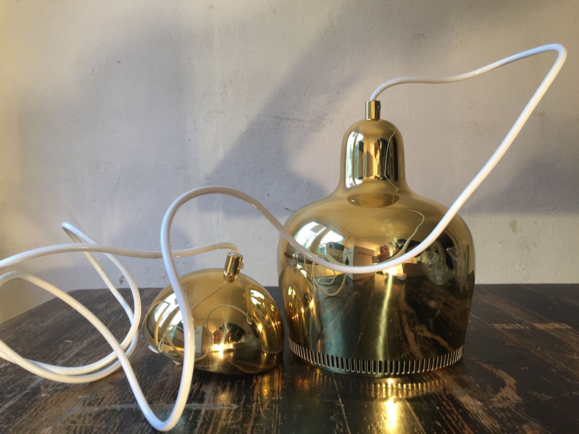 Aalto riippuvalaisin A330S "Golden Bell", messinki | Franckly