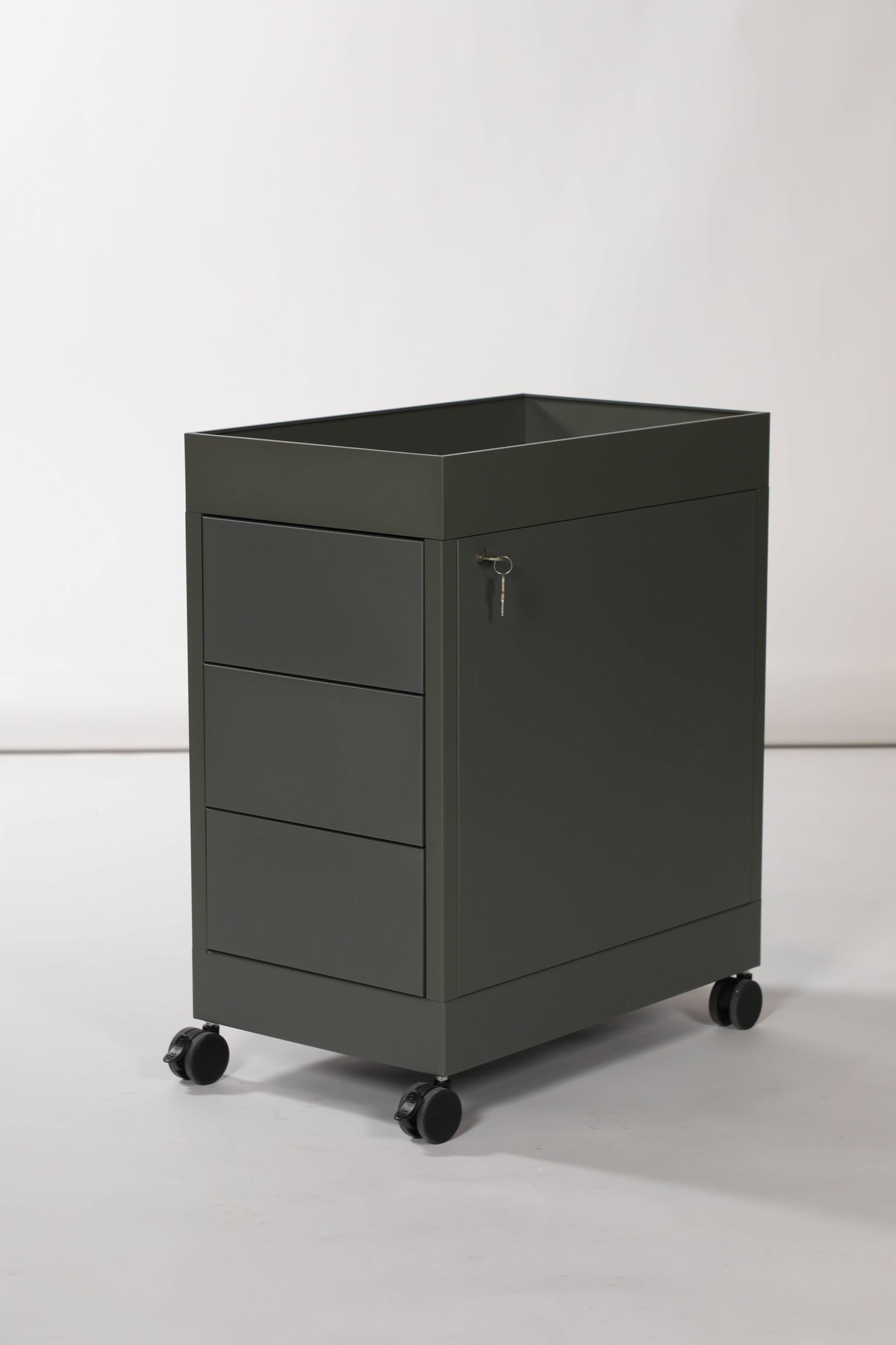 New Order trolley B, army | Franckly