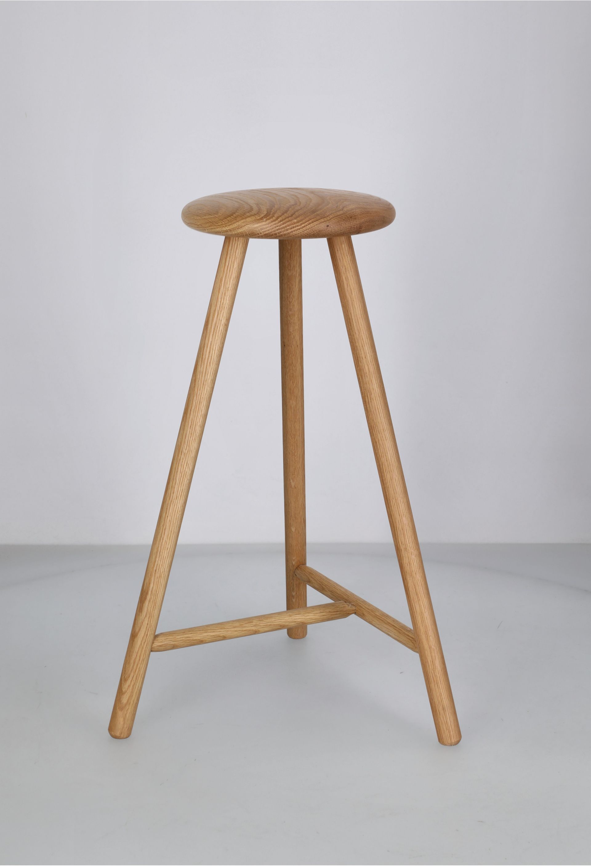 Perch bar stool 63 cm, oak | Franckly