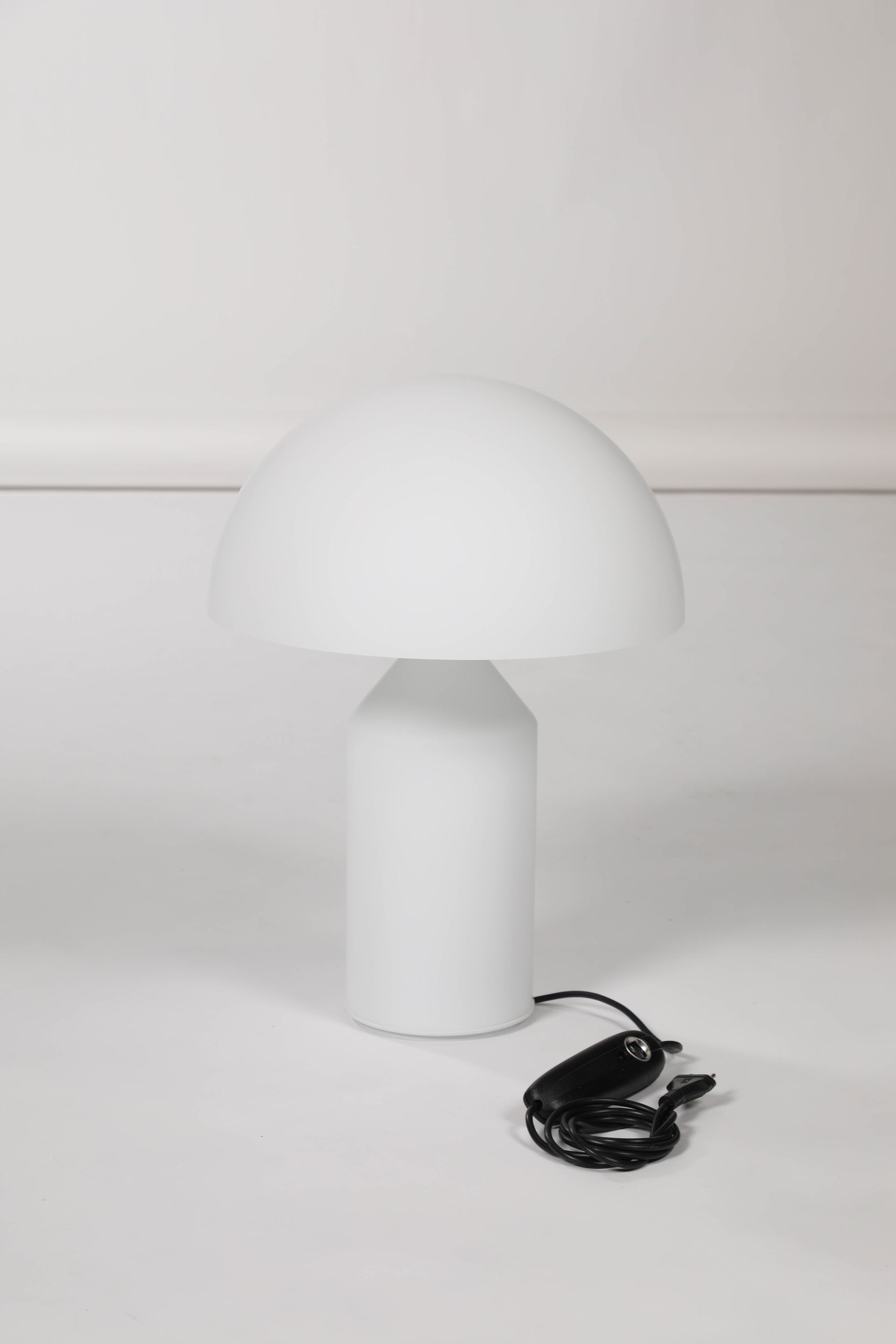 Atollo 237 table lamp, white | Franckly